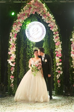 Thực hư về đám cưới đất Cảng được đồn đoán là 'chi phí khủng' khiến ...