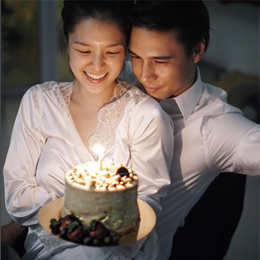 Bí quyết giữ lửa của cặp vợ chồng 'tiên đồng ngọc nữ' 12 năm bên nhau ...