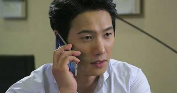 Vợ bỏ nhà theo trai nhưng lúc đọc mảnh giấy này tôi không cầm được nước mắt