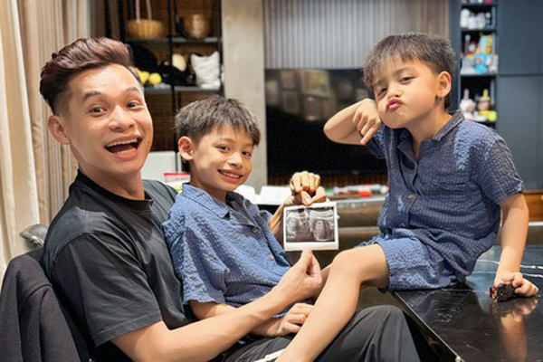 Độ Mixi khoe gia đình sắp có thành viên mới, 'bà chủ kênh' gây chú ý