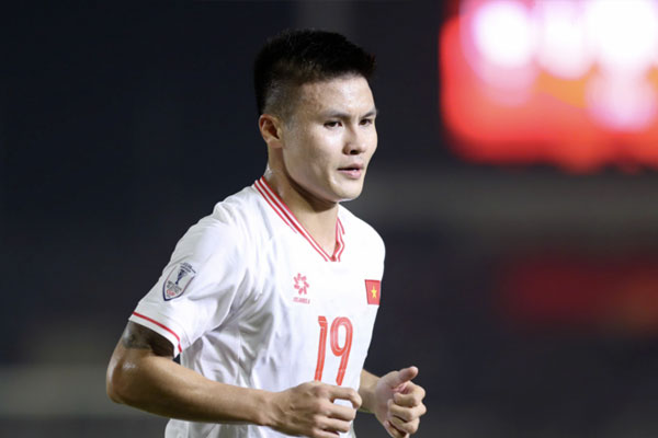 Đội hình dự kiến Việt Nam vs Singapore: Duy Mạnh đá chính, Quang Hải dự bị